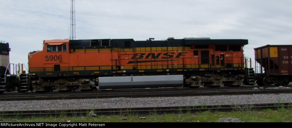 BNSF 5906